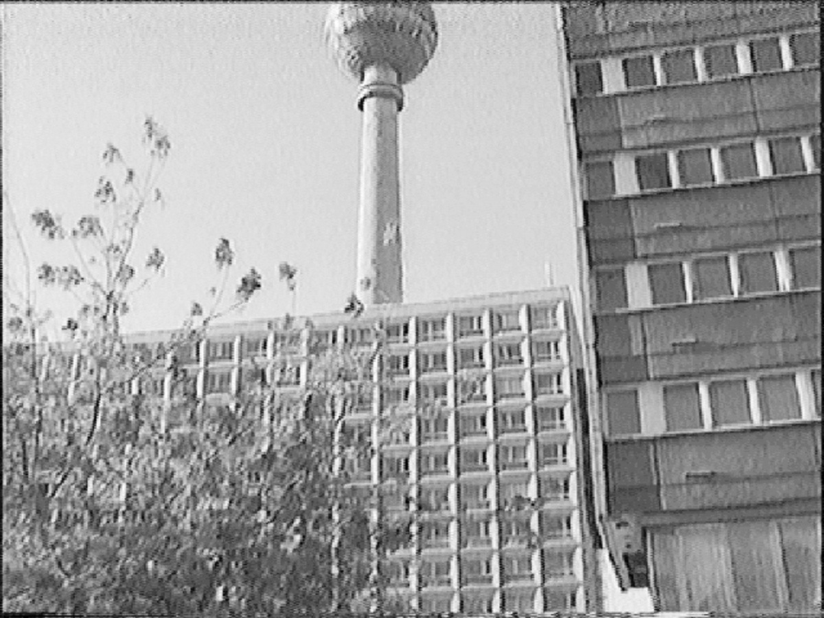 Reise mit Fragezeichen zur Minus 96 ins Ahornblatt nach Berlin